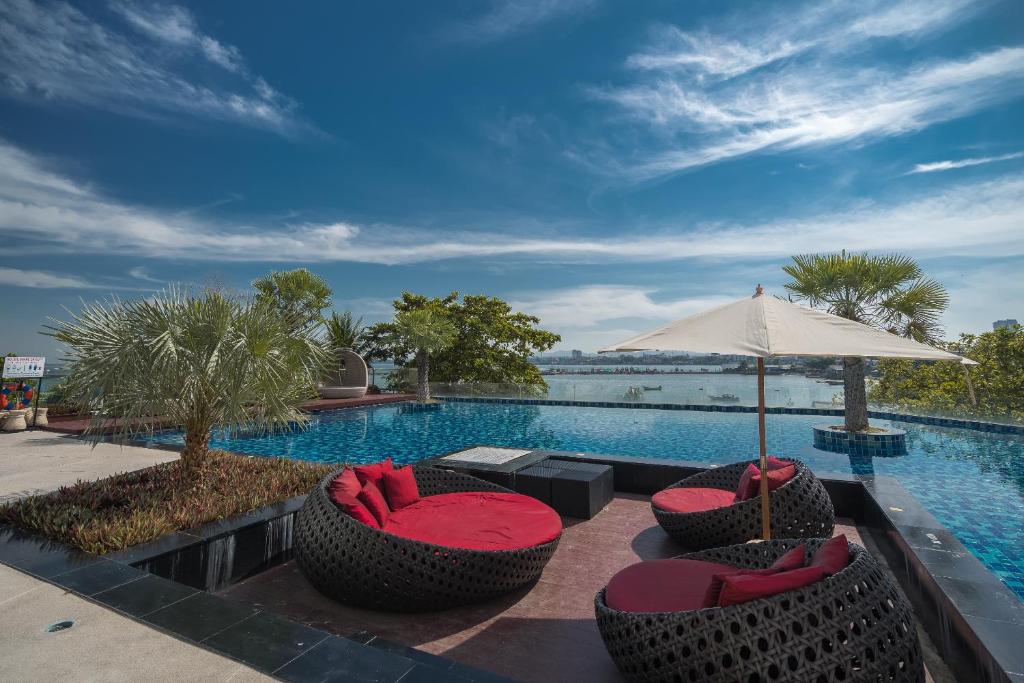 Way Hotel Pattaya - Skyred Thailand | Serve Tour Packages | Activities ...